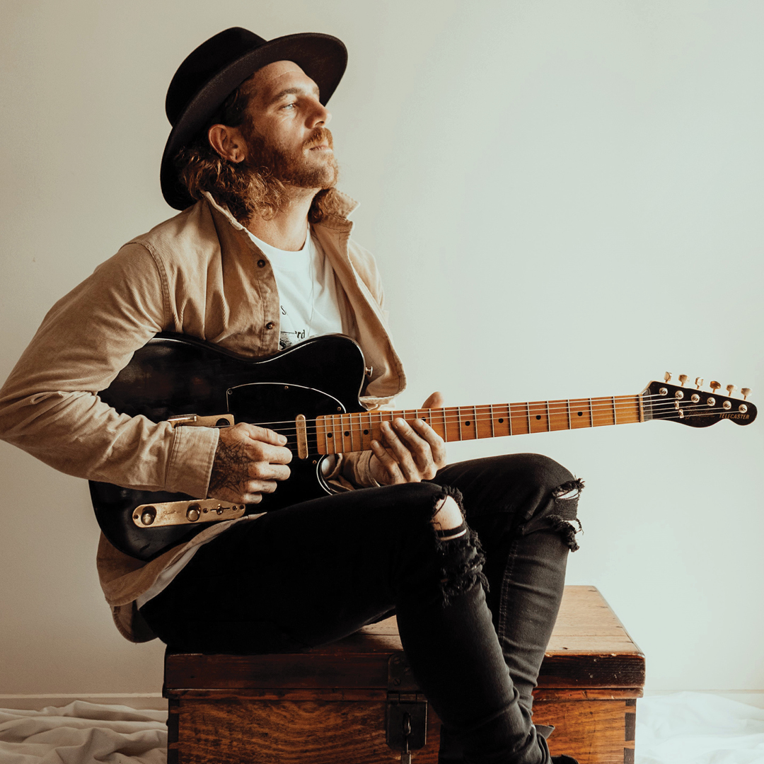 Live music with Chev Wilson! | Hoey Moey