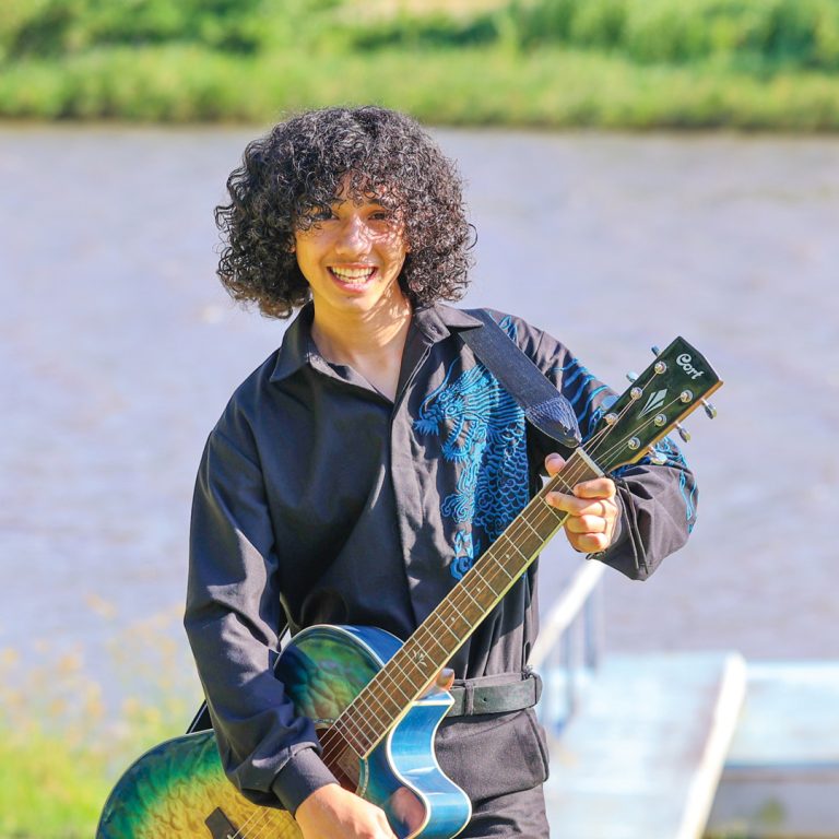 Live Entertainment Coffs Harbour | Hoey Moey